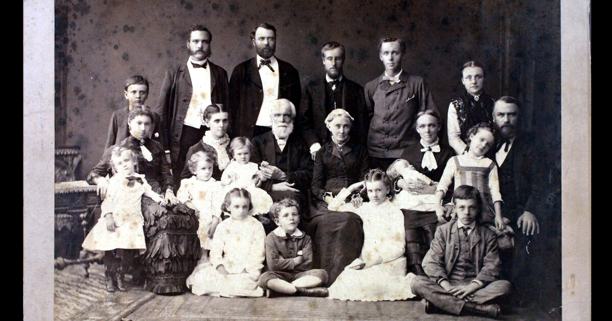 SALT Research: Riggs and Trowbridge families