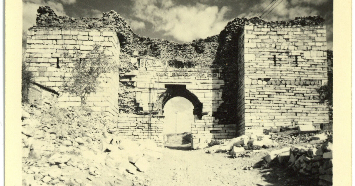 Salt Research: Aziz Yohannes Bazilikası, Takip Kapısı - Basilica of St ...