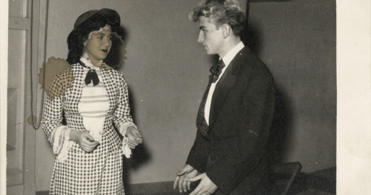 Salt Research: Özer Kabaş Bizim Şehir oyununda, Joe Stoddard rolünde ...