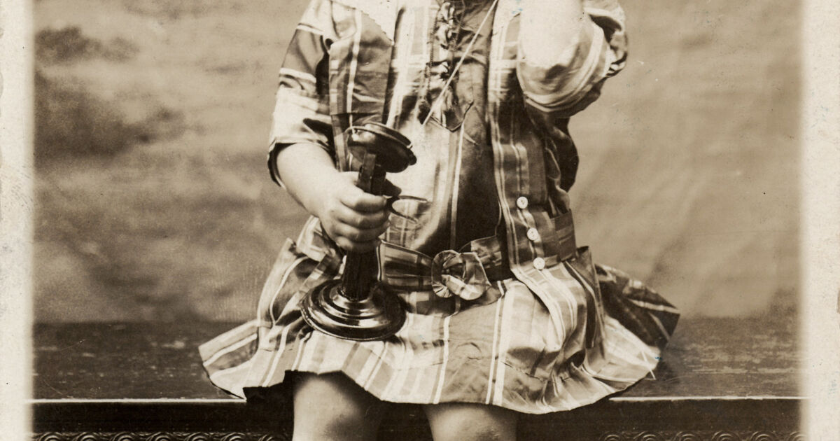 Salt Research: Photograph of Georgakis