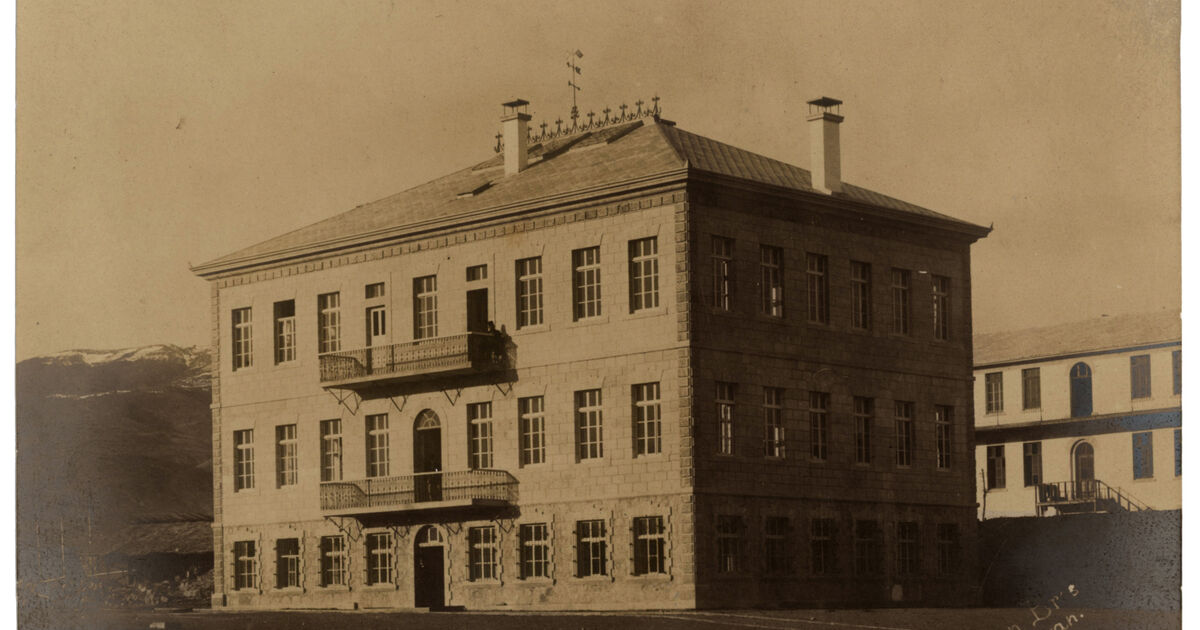Salt Research: Anatolia Library Museum, Merzifon.