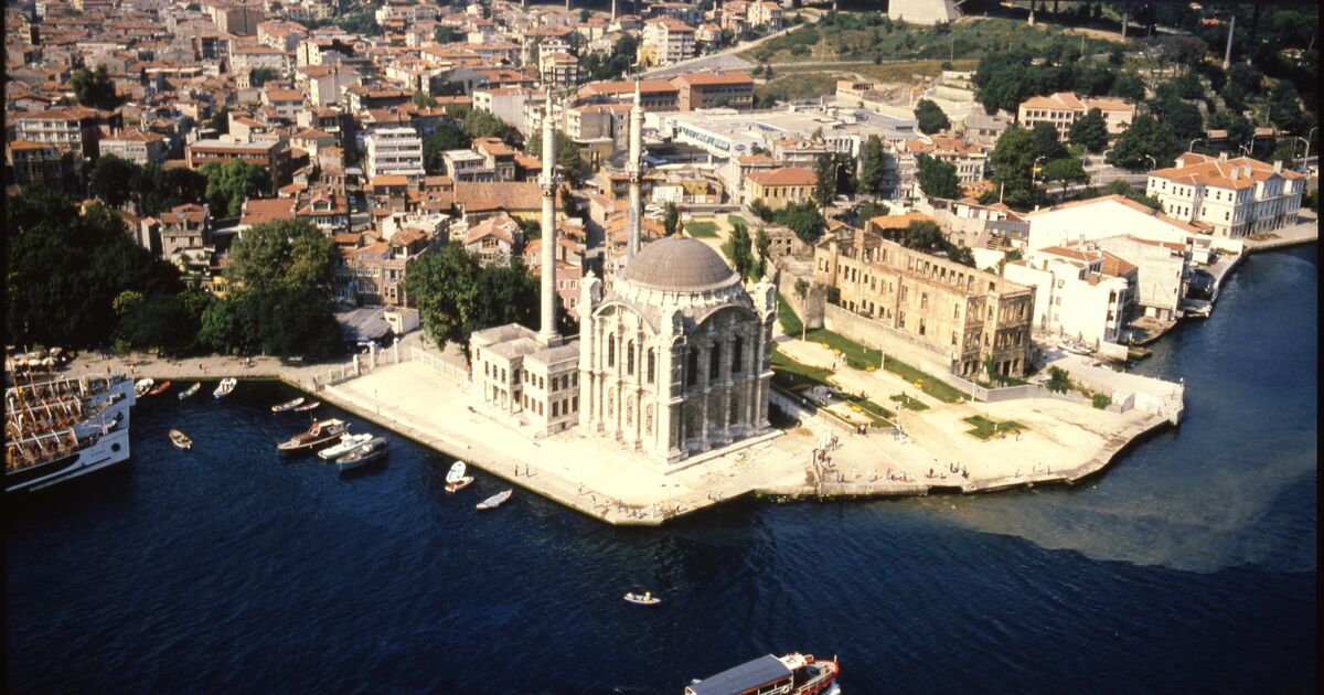 Salt Research: Ortaköy'ün havadan görünümü - An aerial view of Ortaköy