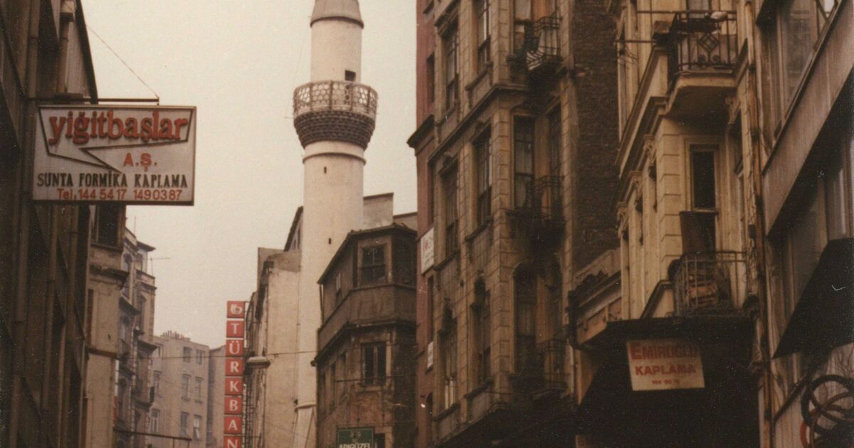 Salt Research: Galip Dede Caddesi - Galip Dede Street